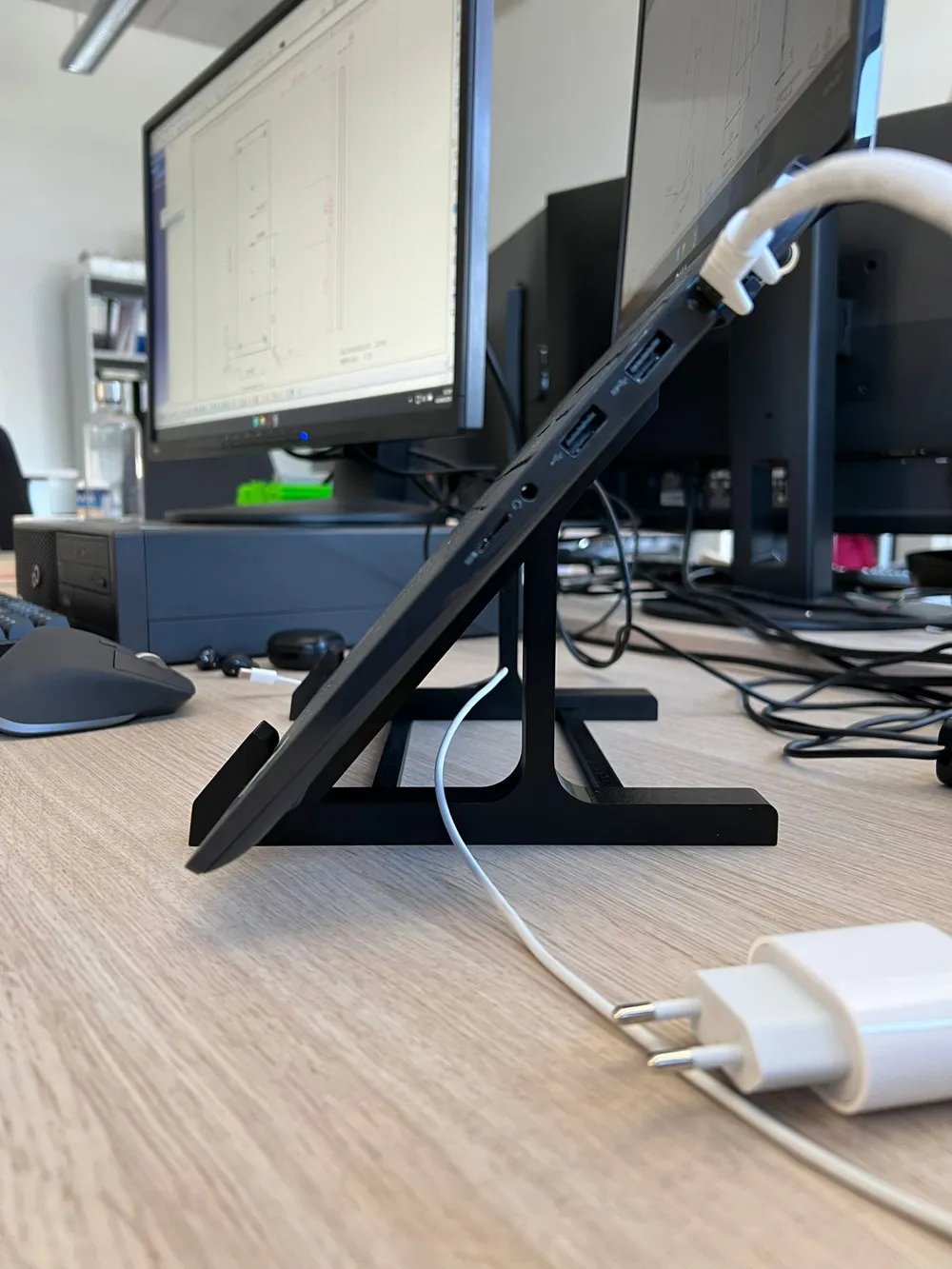 Ultra portable simple Laptop raiser stand Dell by Marcel - MakerWorld