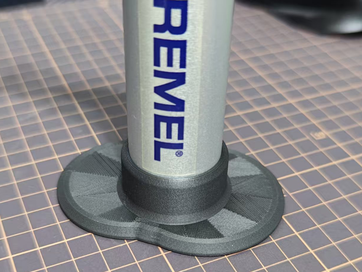 Dremel 2000/2200 Spray Gun Base by ixierMakerWorld: Download Free 3D Models