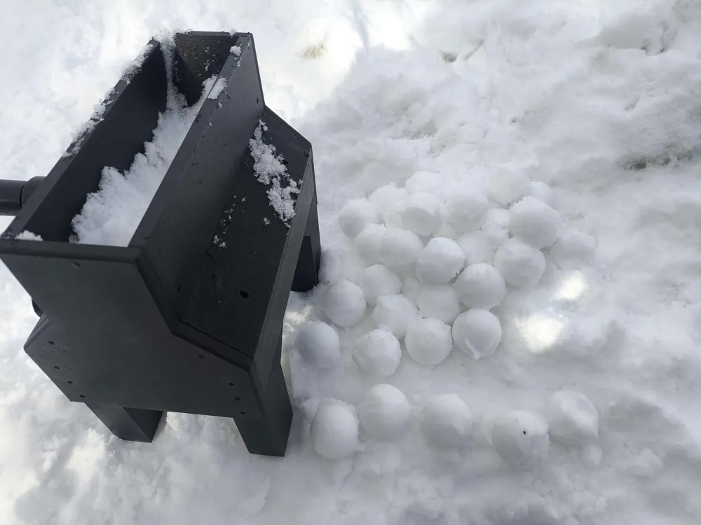 Snowball making machine - Free 3D Print Model - MakerWorld