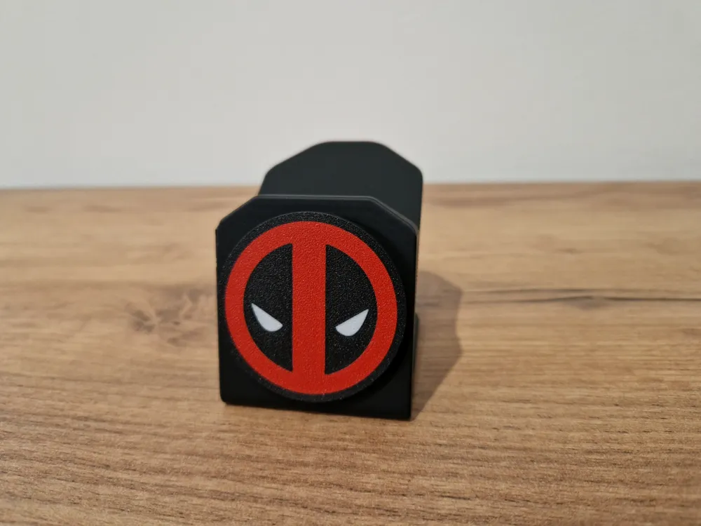 Controller stand PS5 PS4 XBOX Deadpool - Free 3D Print Model - MakerWorld