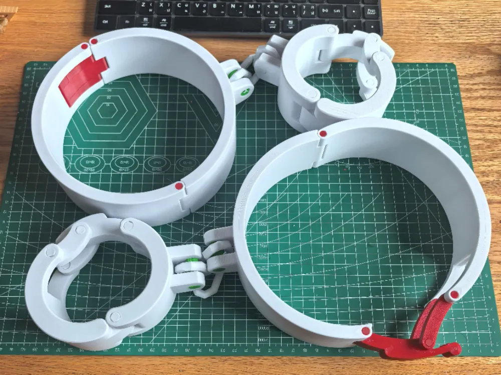 Leg Cuffs and Handcuffs by 诡异的白色 MakerWorld: Download Free 3D Models