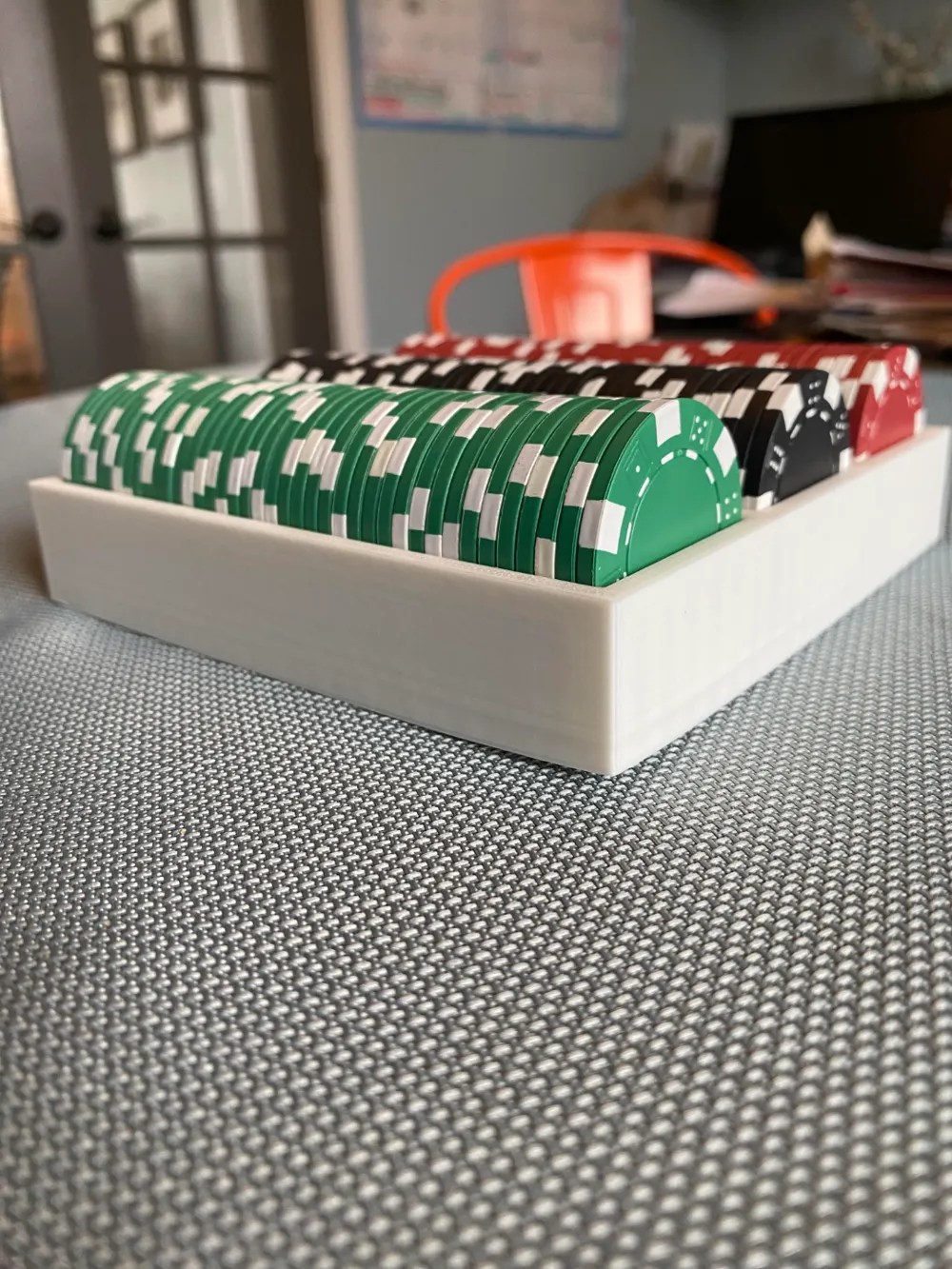 Poker Chip Holder by Walktalkprints:) - MakerWorld