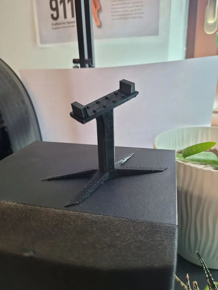 Display Stand for LEGOs Cars ( Speed Champions ) by morvicekMakerWorld ...