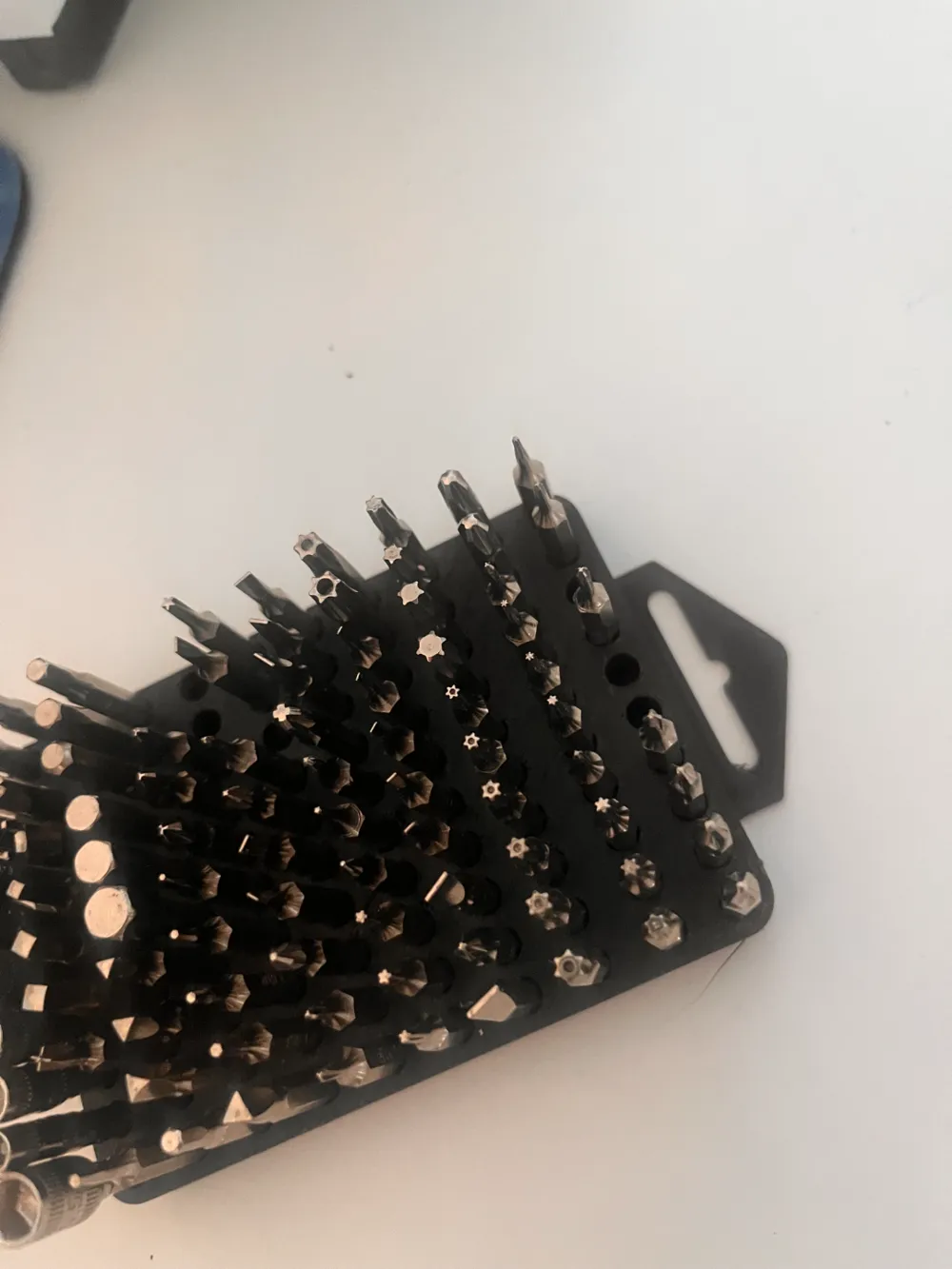 Präzisions-Bit-Halter von Rhys Designs MakerWorld: Kostenlose 3D-Modelle herunterladen