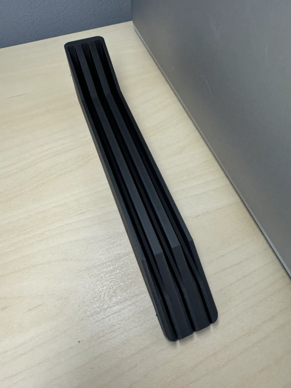 X1C/P1S Modern Build Plate Stand by Lukas MakerWorld: Download Free 3D ...