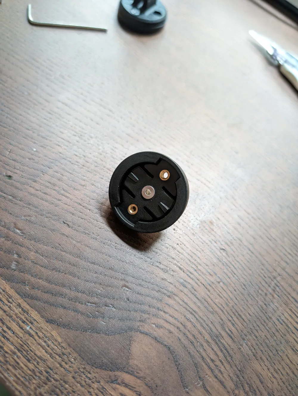 Low profile Garmin Gopro mount by iRupert - MakerWorld