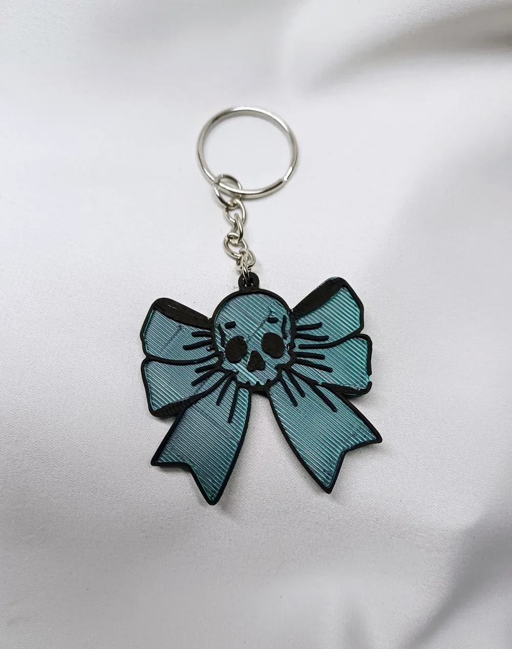 Chic Gothic Keychain by Ophelie MakerWorld: Download Free 3D Models