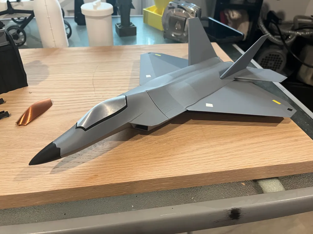 F-22 Raptor – 15 Zoll lang von Cy The Photo Guy - MakerWorld