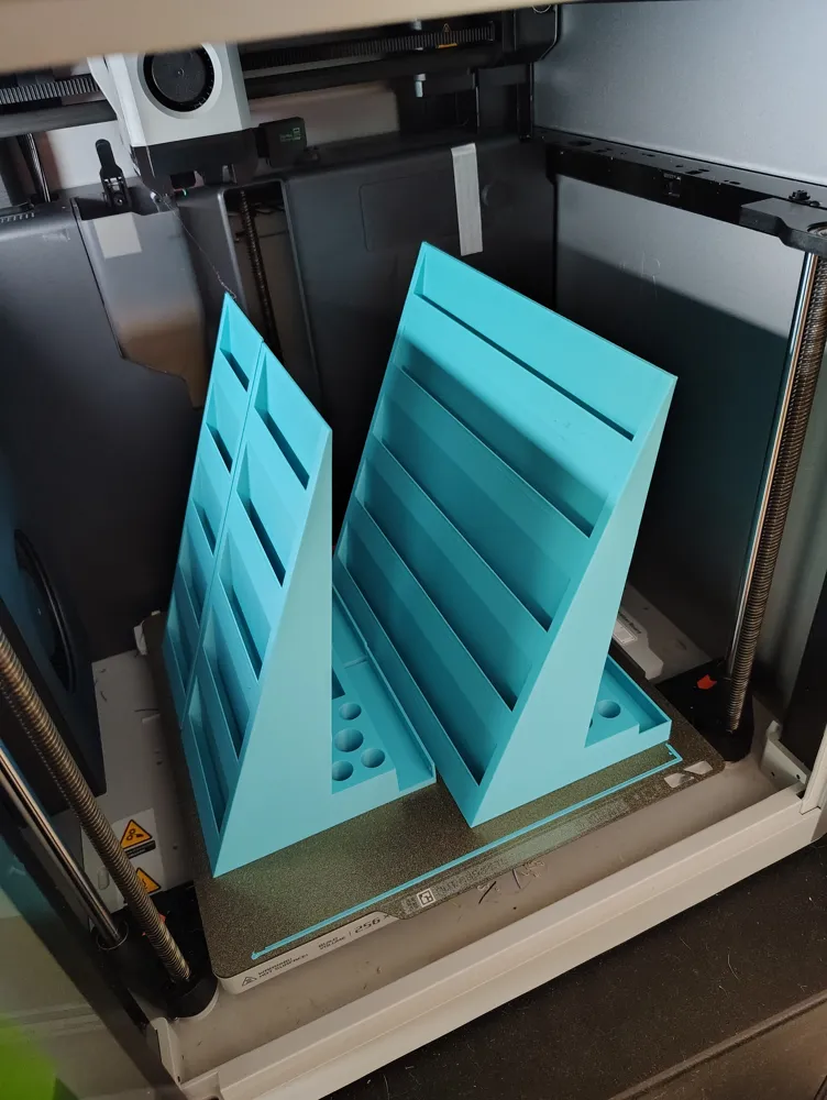 Expositor para calcomanías por Squeak MakerWorld: Descarga Modelos 3D Gratuitos