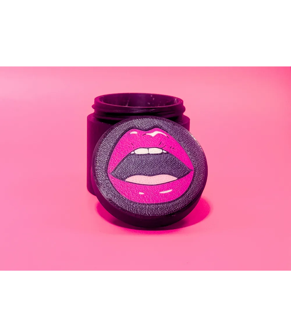 Sexy Lips Threaded Container / Jar - Free 3D Print Model - MakerWorld