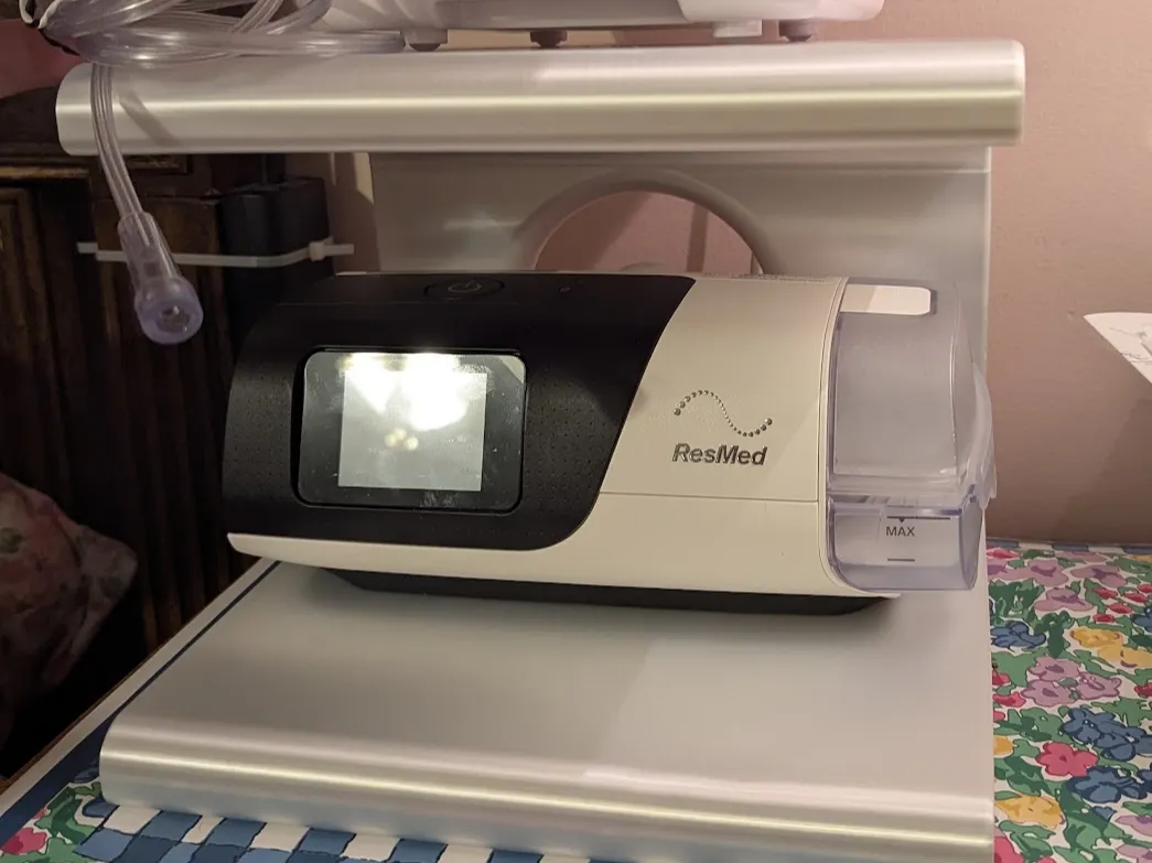 Support CPAP ResMed Airsense 11 - Modèle d'Impression 3D Gratuit ...