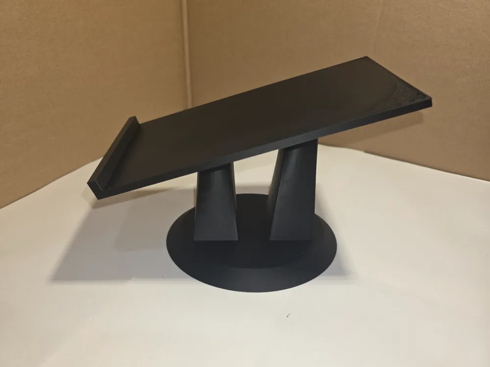 1/18 Model Car Display Stand by Blob's Designs - MakerWorld