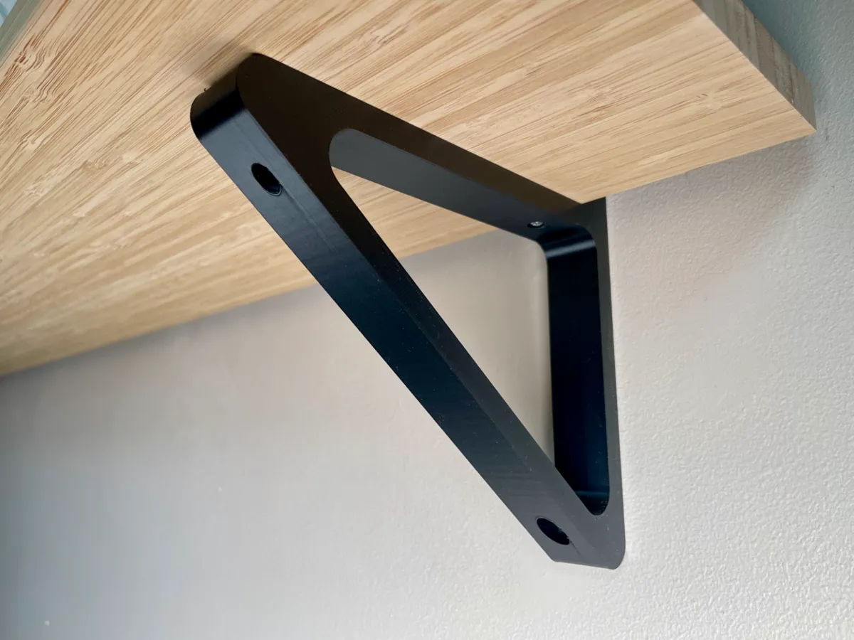Shelf bracket - Minimalistic and strong - Free 3D Print Model - MakerWorld