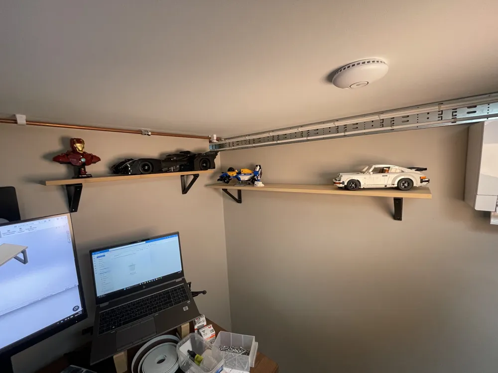 Shelf bracket - Minimalistic and strong - Free 3D Print Model - MakerWorld