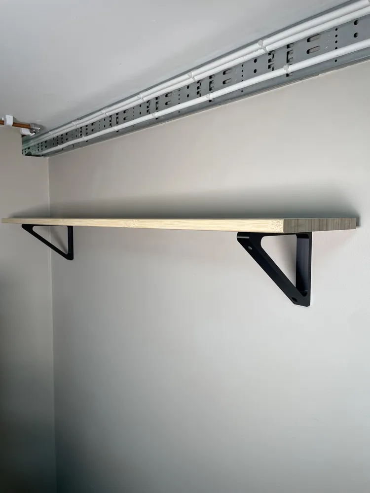 Shelf bracket - Minimalistic and strong - Free 3D Print Model - MakerWorld