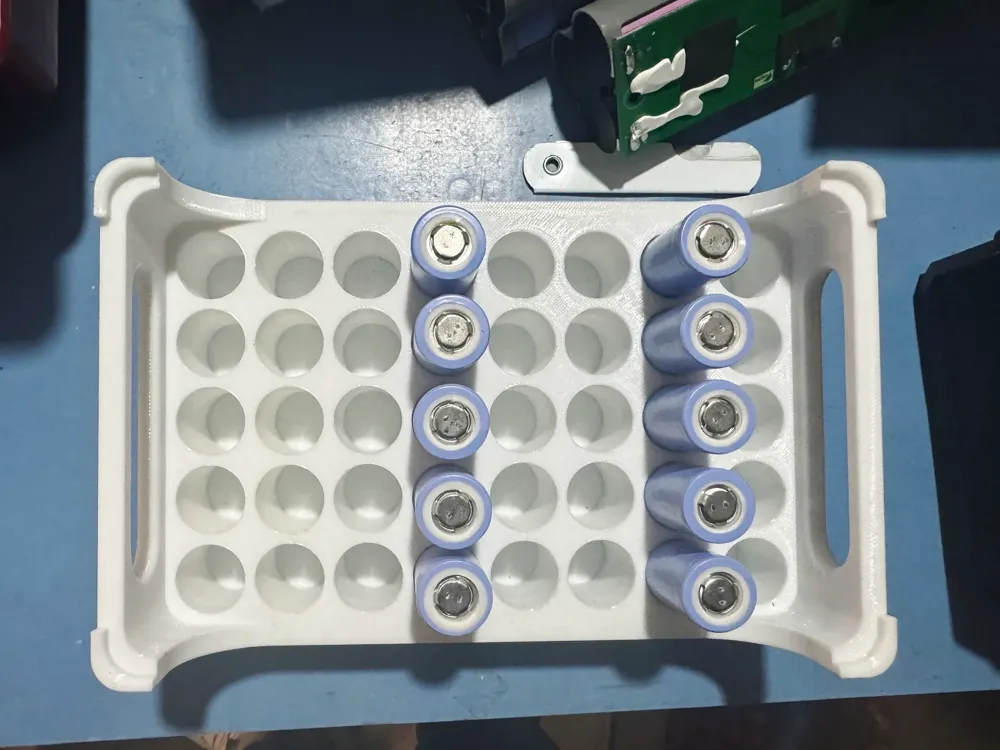 18650 and 21700 battery case, battery tray, stackable, portable ...