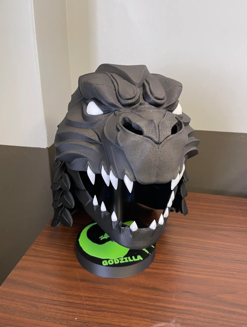 Godzilla Helmet desktop stand by Websters Creations - MakerWorld