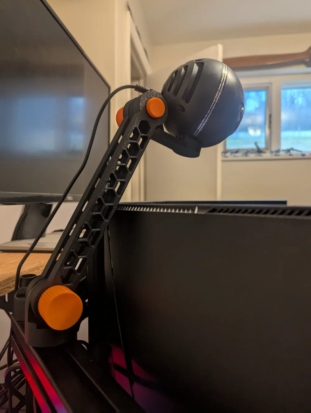 Sim Rig Blue Snowball Mic arm Remixed by elite_cyborg MakerWorld ...