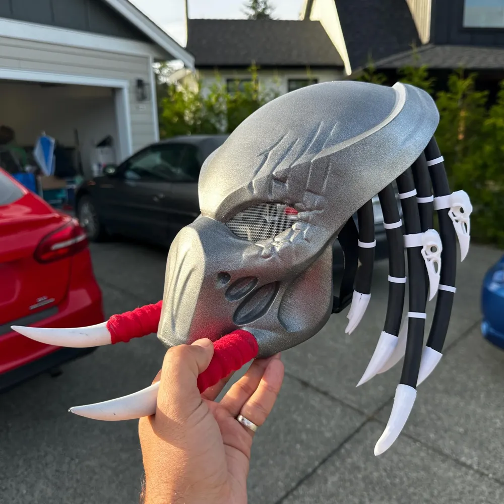 Predator mask / helmet - Tracker by ShQ@r.Ok MakerWorld: Download Free ...