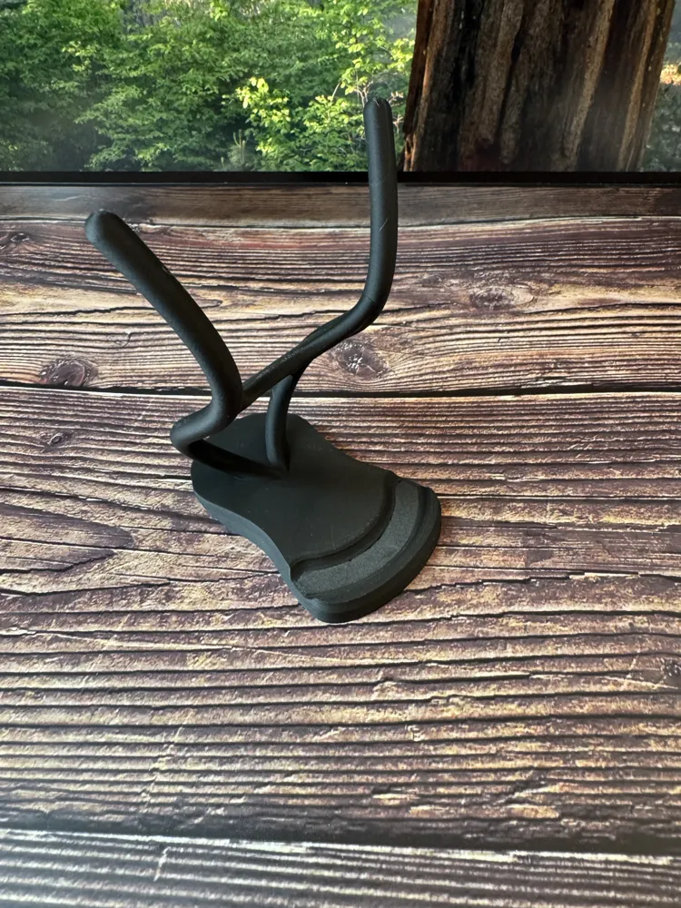 Cosplay Mask Stand - Loki's Mask - Free 3D Print Model - MakerWorld
