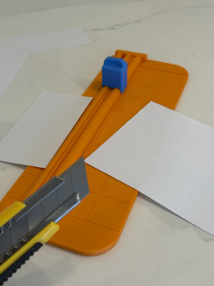 Sliding Paper Cutter (18mm Snap blades) by charlie designs MakerWorld ...