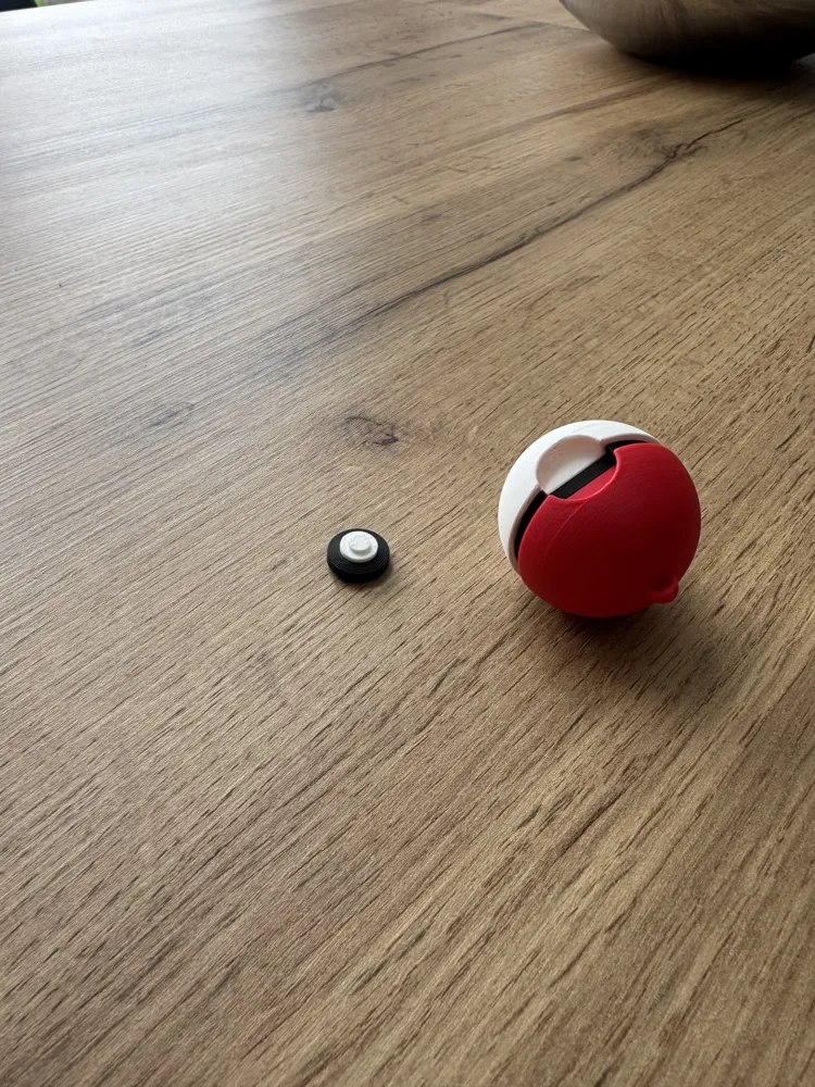 Pokeball - Keychain by Signis MakerWorld: Download Free 3D Models