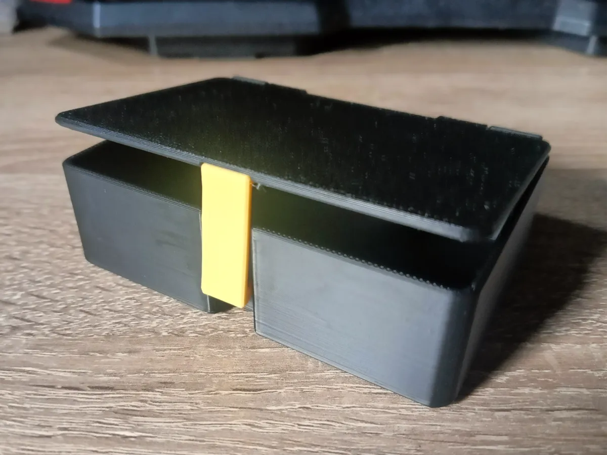 Flat EDC box by Plombir MakerWorld: Download Free 3D Models