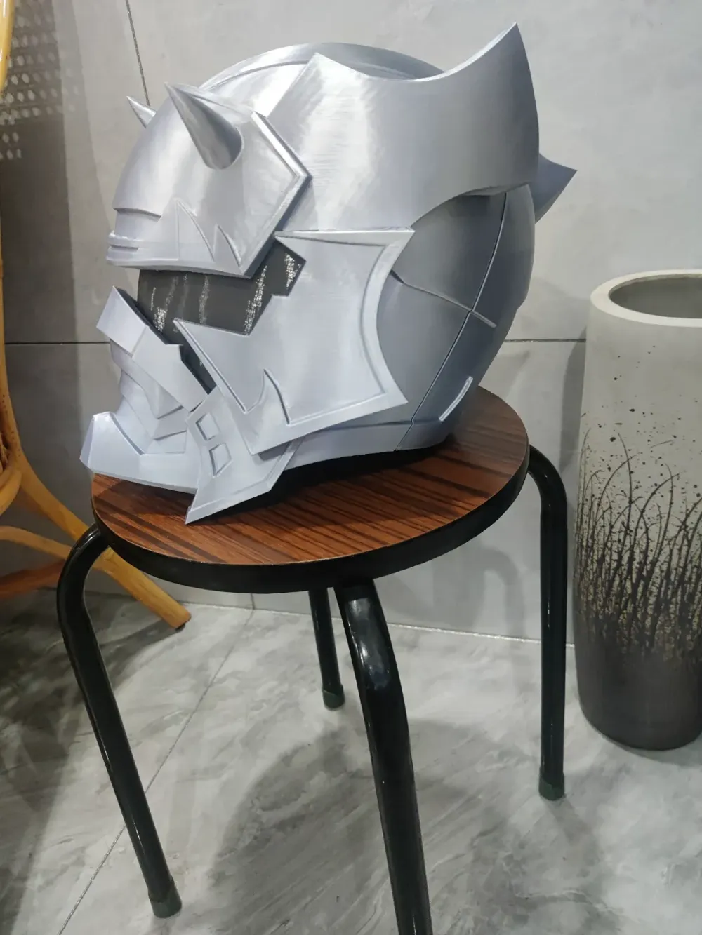 Snow Leopard Armor Helmet, Print-in-Place by 汤圆and元宵 - MakerWorld