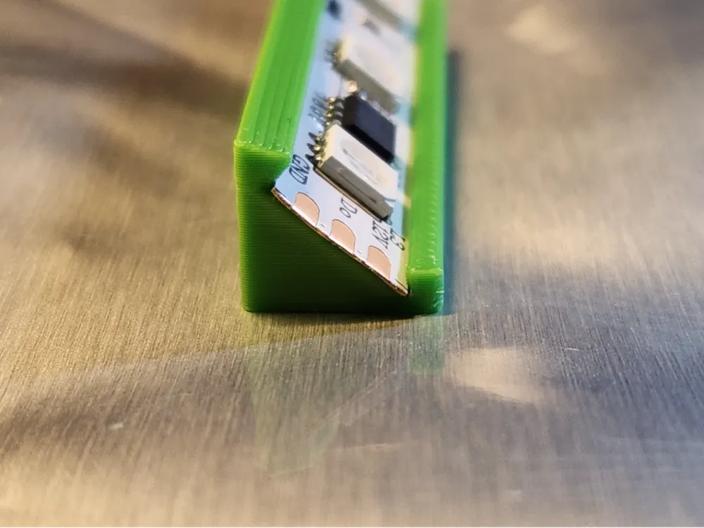 Simple shelf Led profile - 40° angle - slide in. by Keralots MakerWorld ...