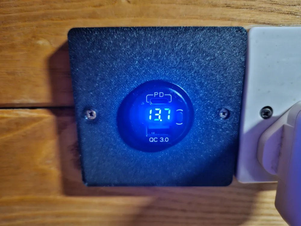 12v USB Charger Socket Faceplate Adapter by ddaann_99 - MakerWorld