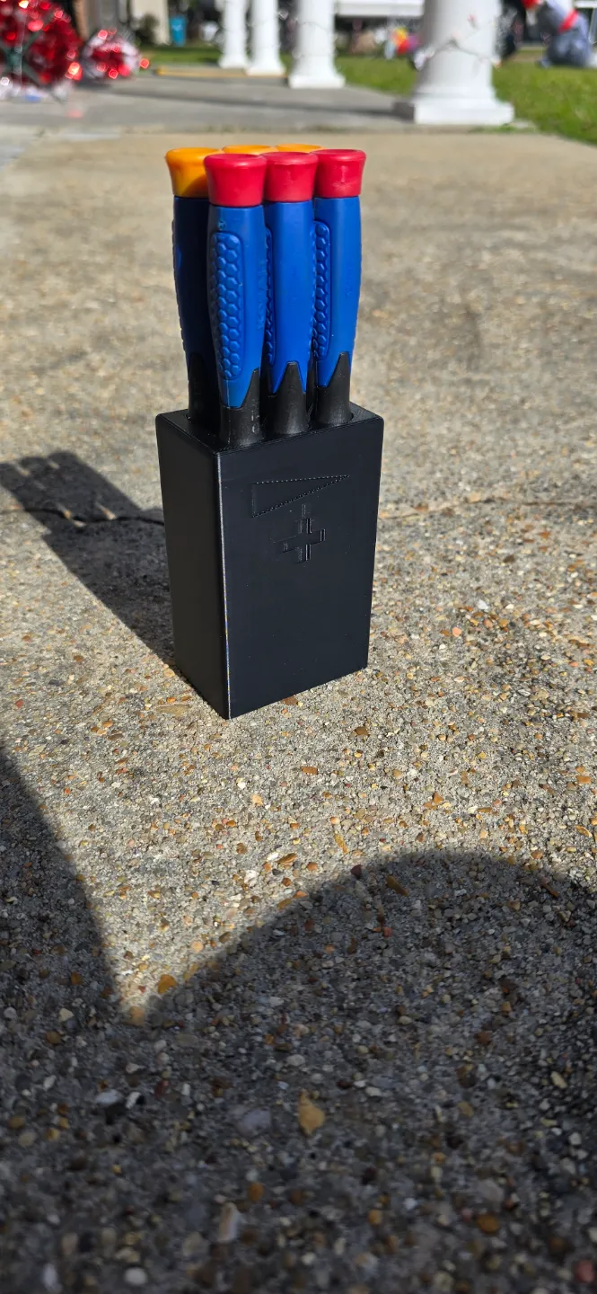 Kobalt Mini Screw Driver Holder by MattHimSelph - MakerWorld