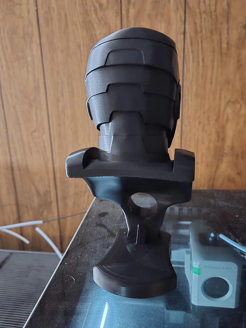 IRON MAN BUST WITH IMPROVED BASE - Free 3D Print Model - MakerWorld