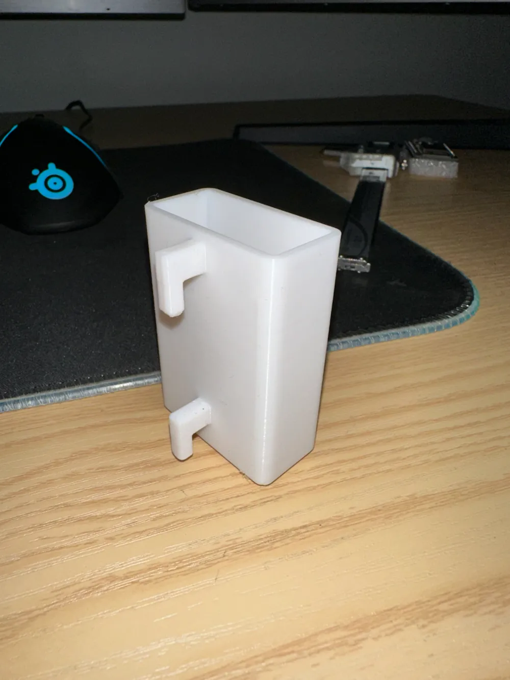 Jbl bar 1000 Remote hanger for ikea skardis by nhermuhlen - MakerWorld