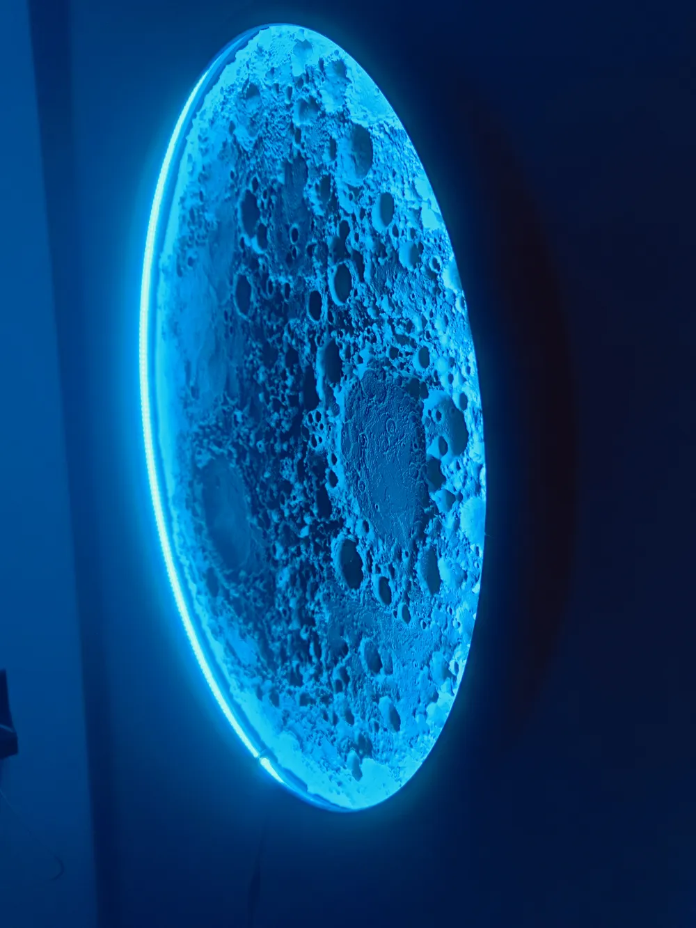 Large Illuminated Lunar Wall Lamp - Free 3D Print Model - MakerWorld
