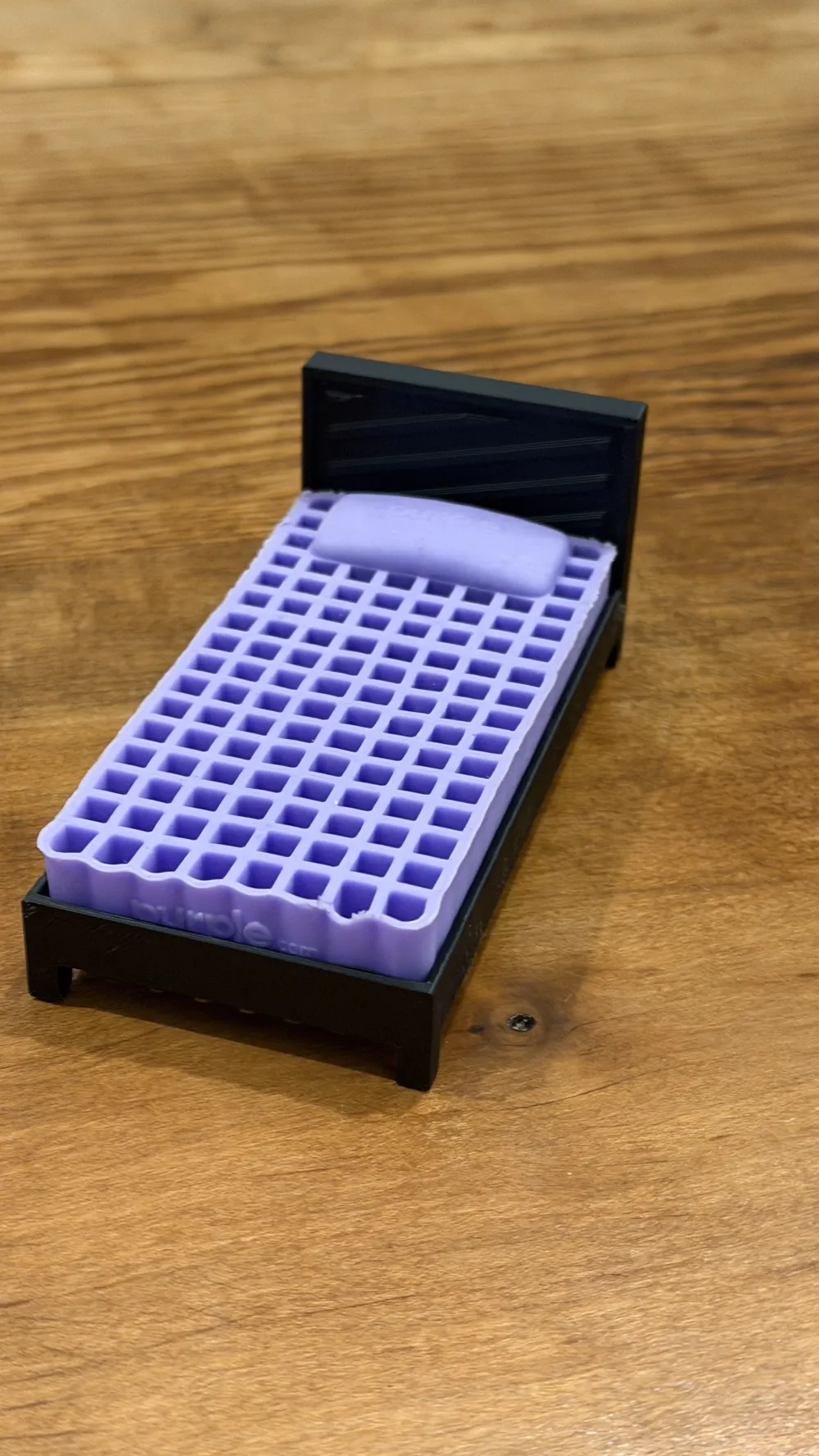 Purple squishy bed - Free 3D Print Model - MakerWorld
