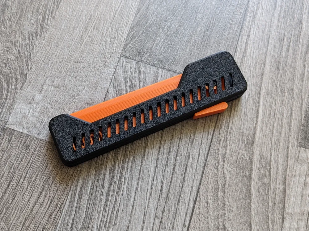 One handed spring blade / knife by B4it MakerWorld: Download Free 3D Models