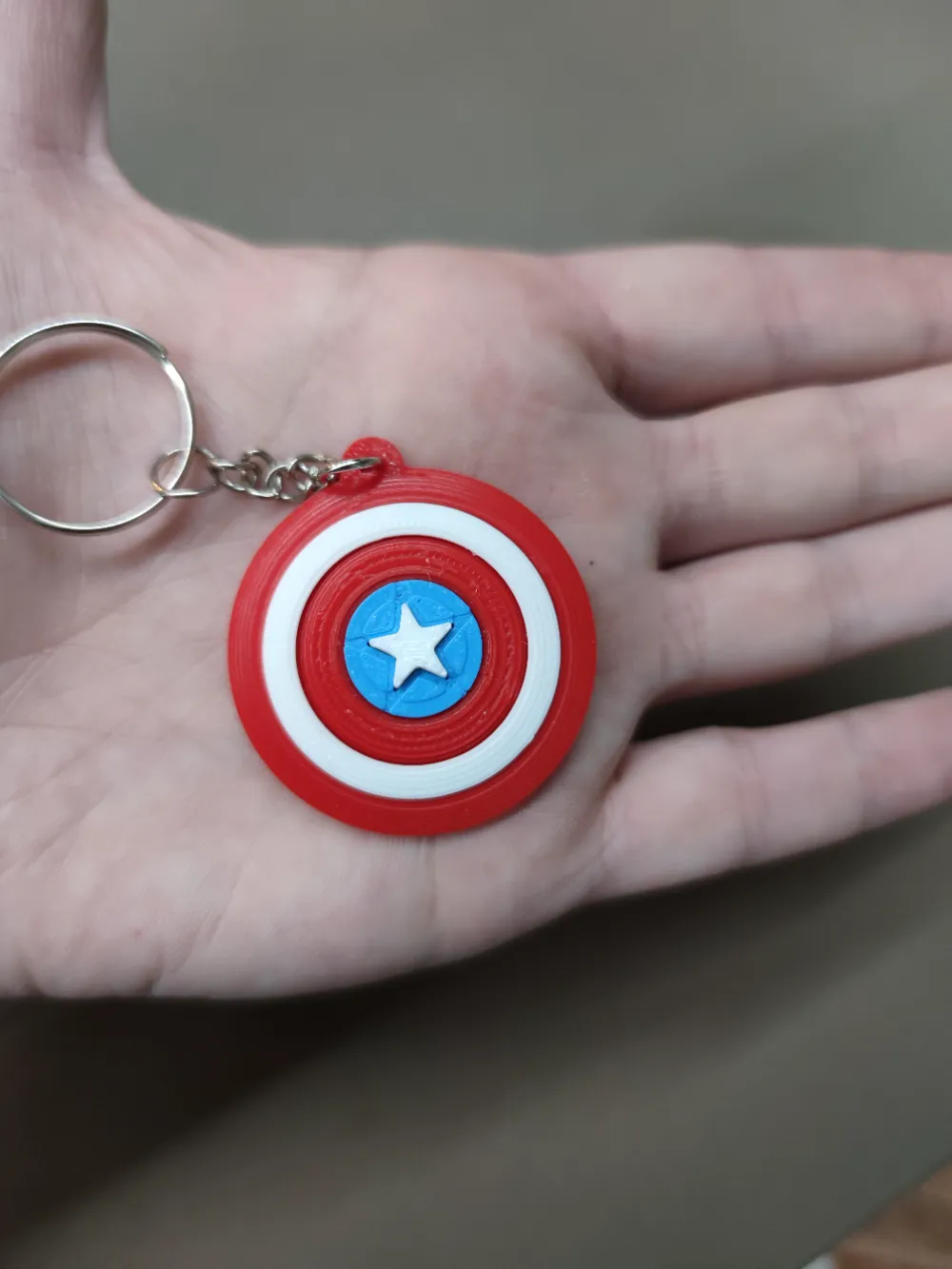 Captain America Keychain by Litolunar - MakerWorld