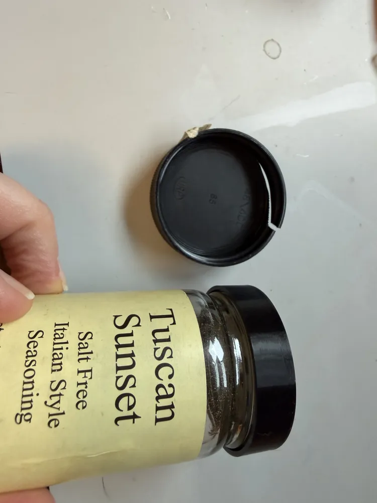 Fits Penzeys spice jar and 48-400 spice jar cap - Free 3D Print Model ...