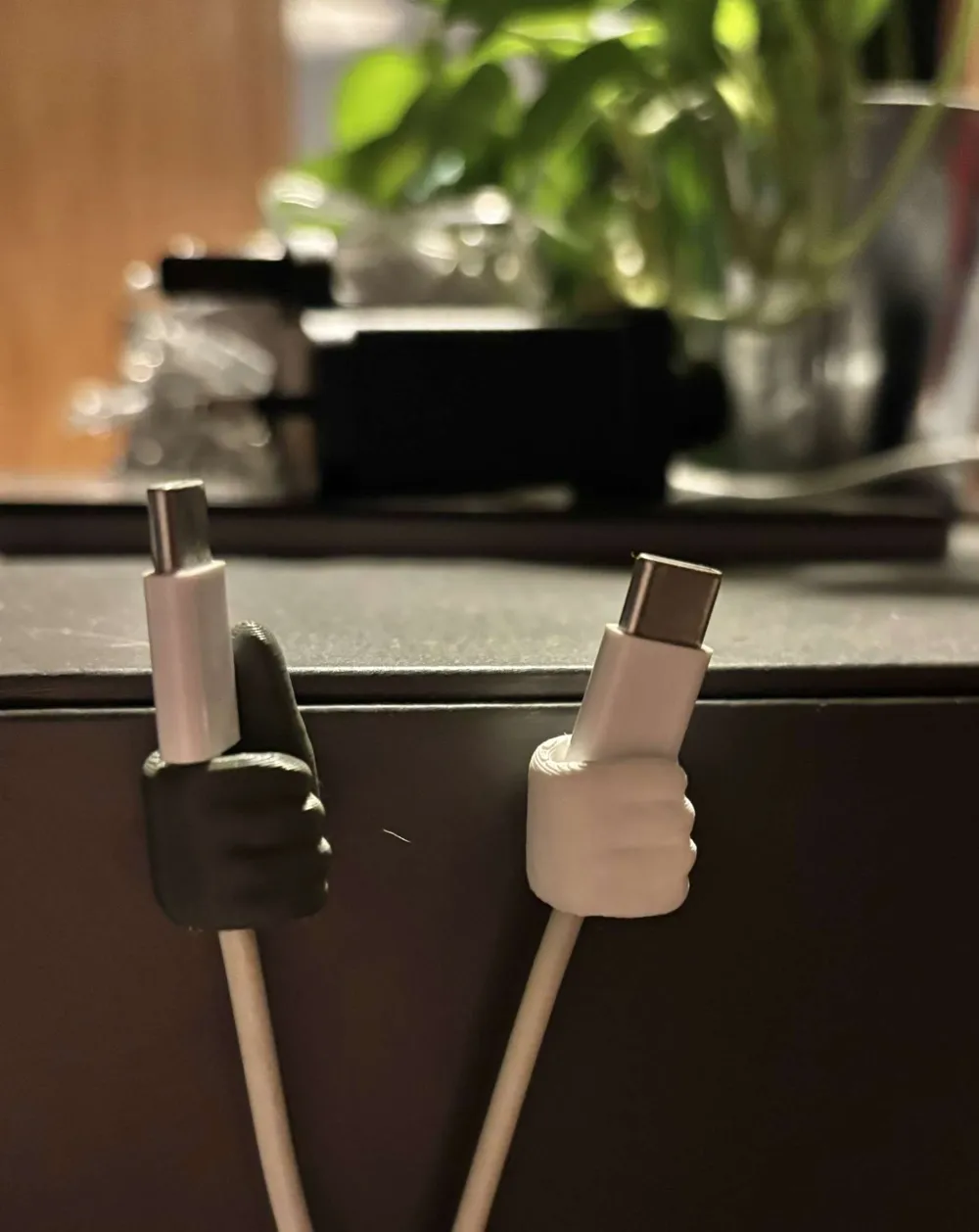 Quick To Print Hand Cable Holder/Organiser by 3d printingMakerWorld ...