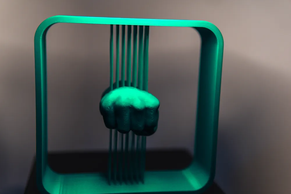 Hulk Fist Suspended String Art - Free 3D Print Model - MakerWorld