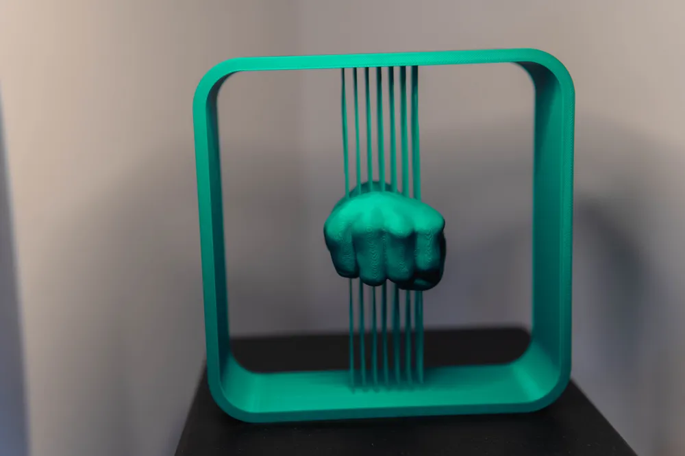 Hulk Fist Suspended String Art - Free 3D Print Model - MakerWorld