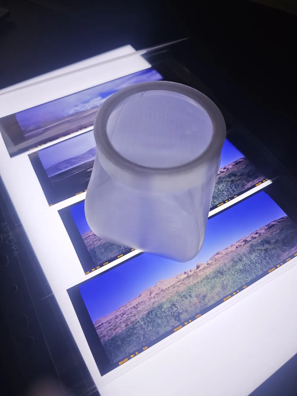 Film Viewer_v2.0 - Free 3D Print Model - MakerWorld
