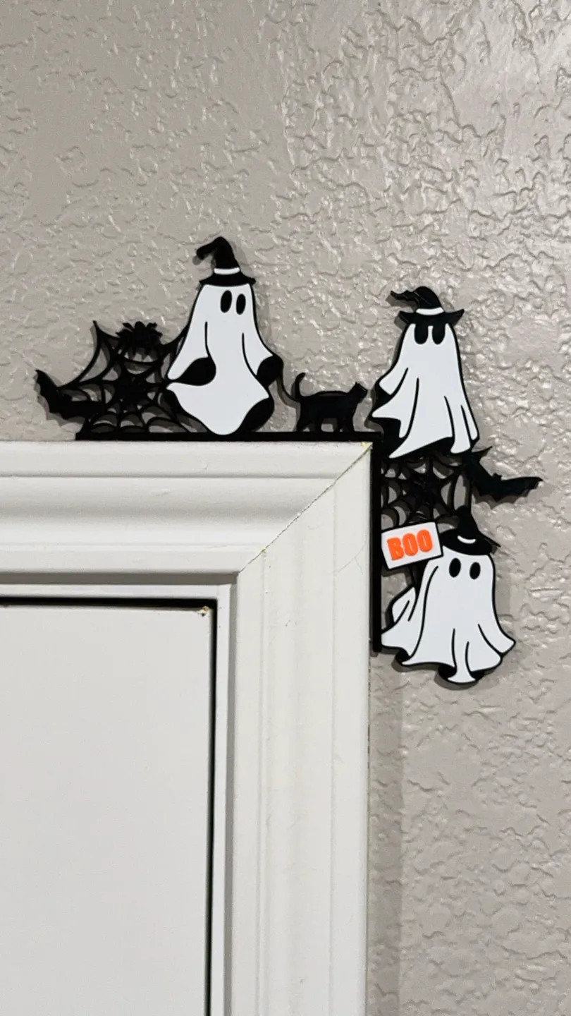 Three Ghosts Door Topper by Spy Heart - MakerWorld