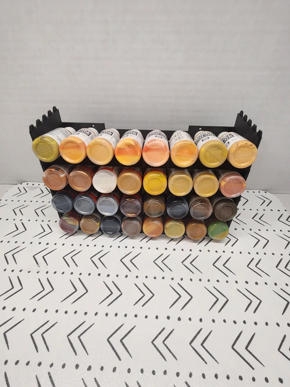 Vallejo Paint Rack by johnnymodelsco - MakerWorld