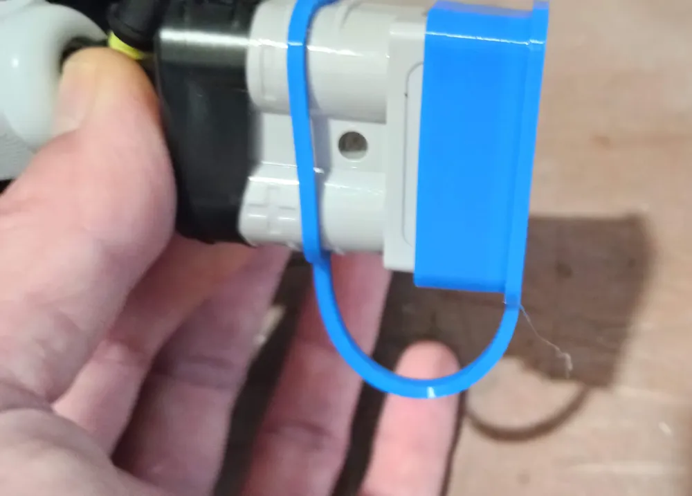 50A Anderson plug cover with customizable text by Savo222 - MakerWorld