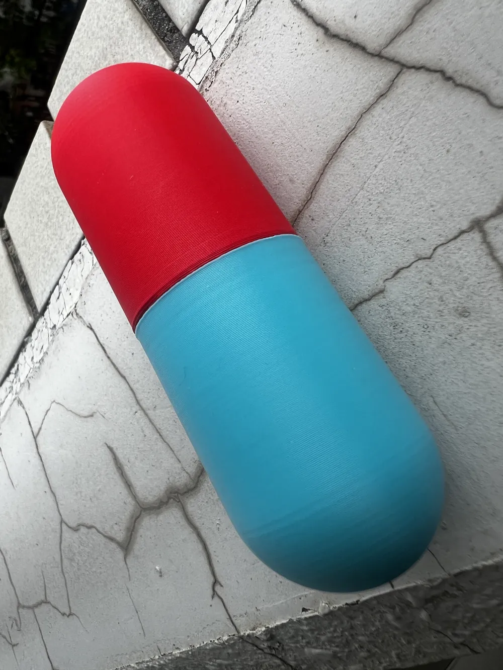 Dr. Mario Pill Container (with or without ams) - Free 3D Print Model ...