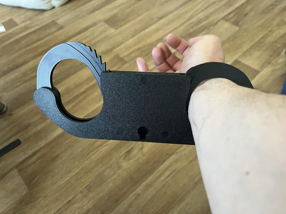 Shackles, handcuffs, chains - Free 3D Print Model - MakerWorld