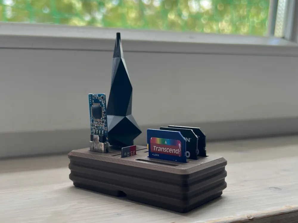 SD card USB stick Gridfinity bin 1x2 by cold. MakerWorld: Download Free ...