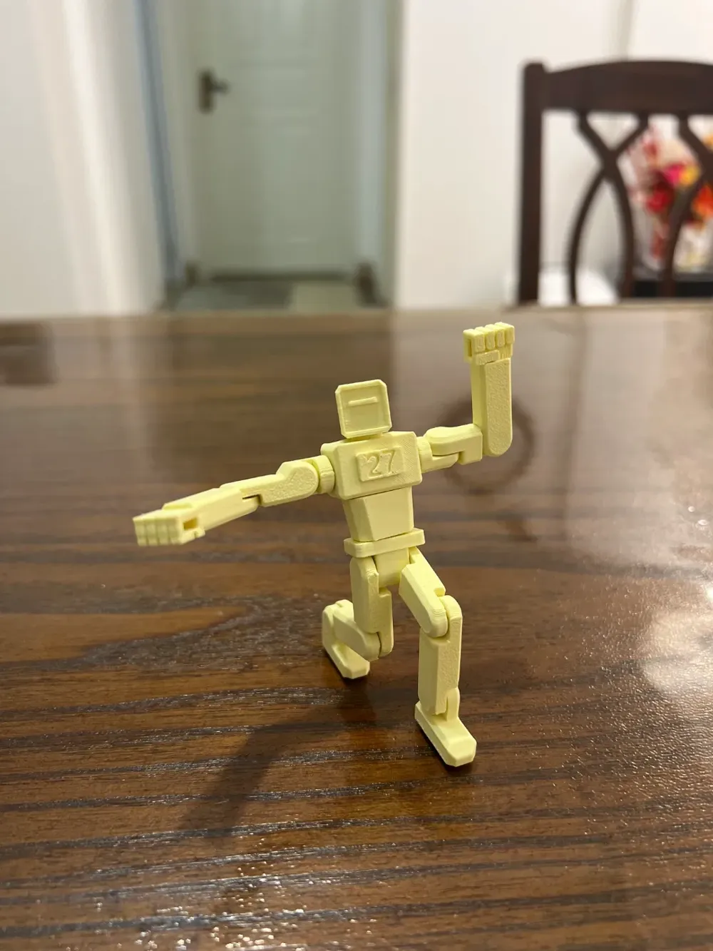 #27 Magnetic Mech (First Generation) by Jason - MakerWorld