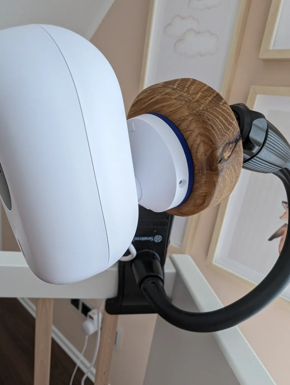 Ubiquiti Unifi Instant G4 Camera Mount Remixed by seb111425 - MakerWorld